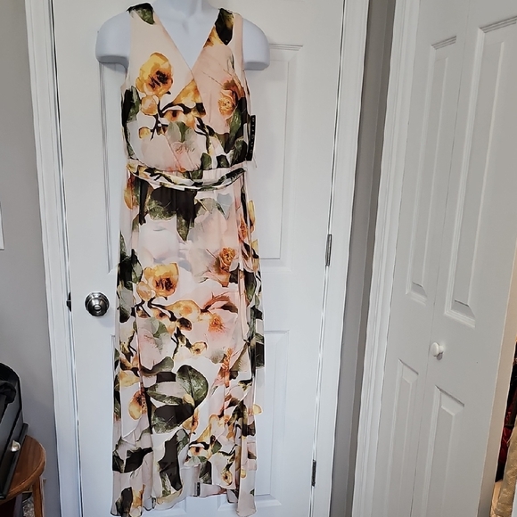 Signature by Sangria | Dresses | Sangria Floral Sleeveless Maxi Dress ...
